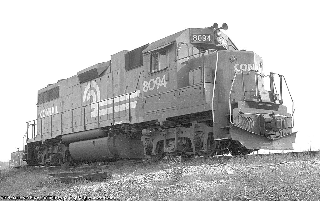 CR GP-38-2 8094